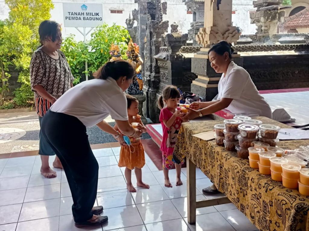 Upaya Pencegahan Stunting, Giat Rutin Posyandu Balita Desa Dalung di Banjar Taman Tirta ...